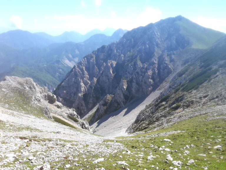 Begunjščica in Bornovi tuneli